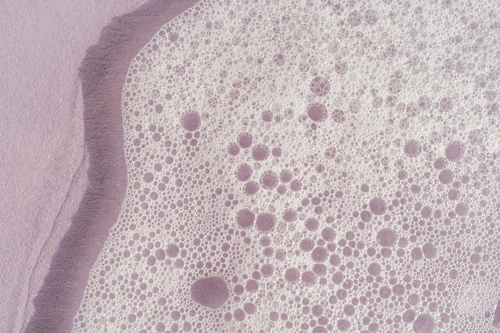 Polyquaternium-55: Benefits, Uses, Side-Effects & More | Curlvana